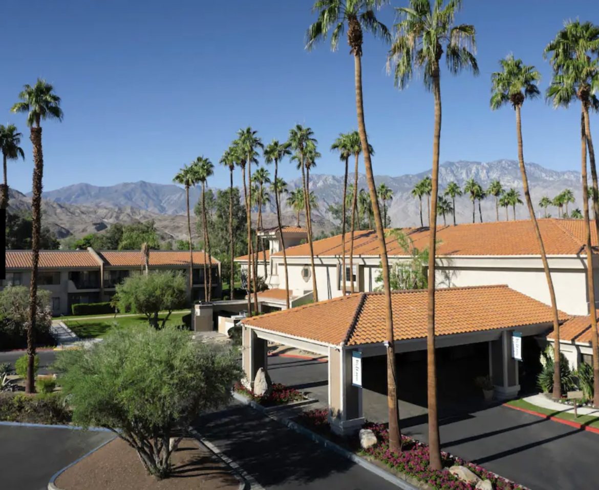 Review Desert Oasis Palm Springs California Flying High On Points